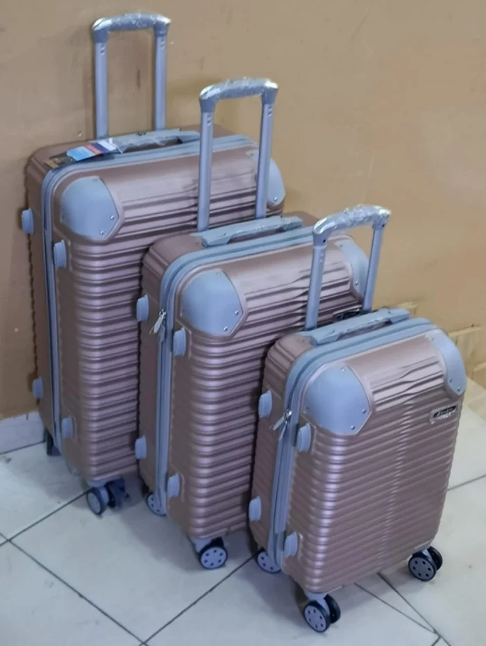 3-in-1 Luxurious Fibre Suitcase Set – Size 4